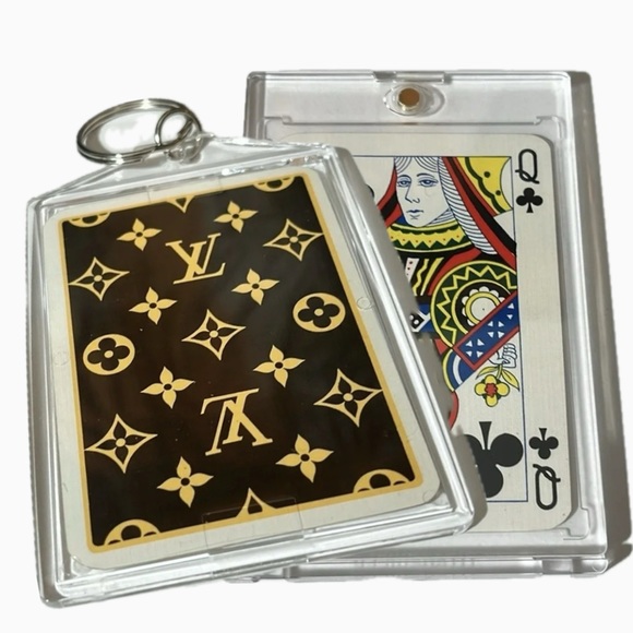 Louis Vuitton | Accessories | Louis Vuitton Vintage Queen Of Clubs ...